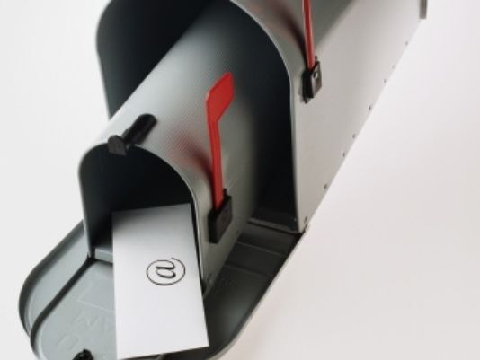 5 e-mail tricks every person needs to know