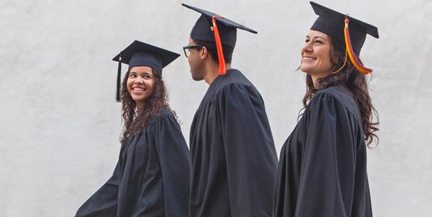 Poor students with degree worse off than rich students without one