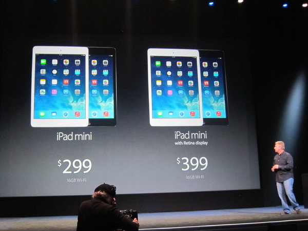 iPad Mini with Retina screen on sale in New York Apple Stores