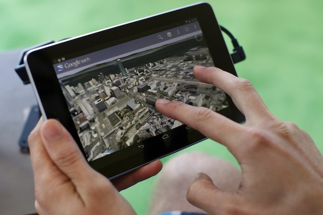 Google Maps goes real-time