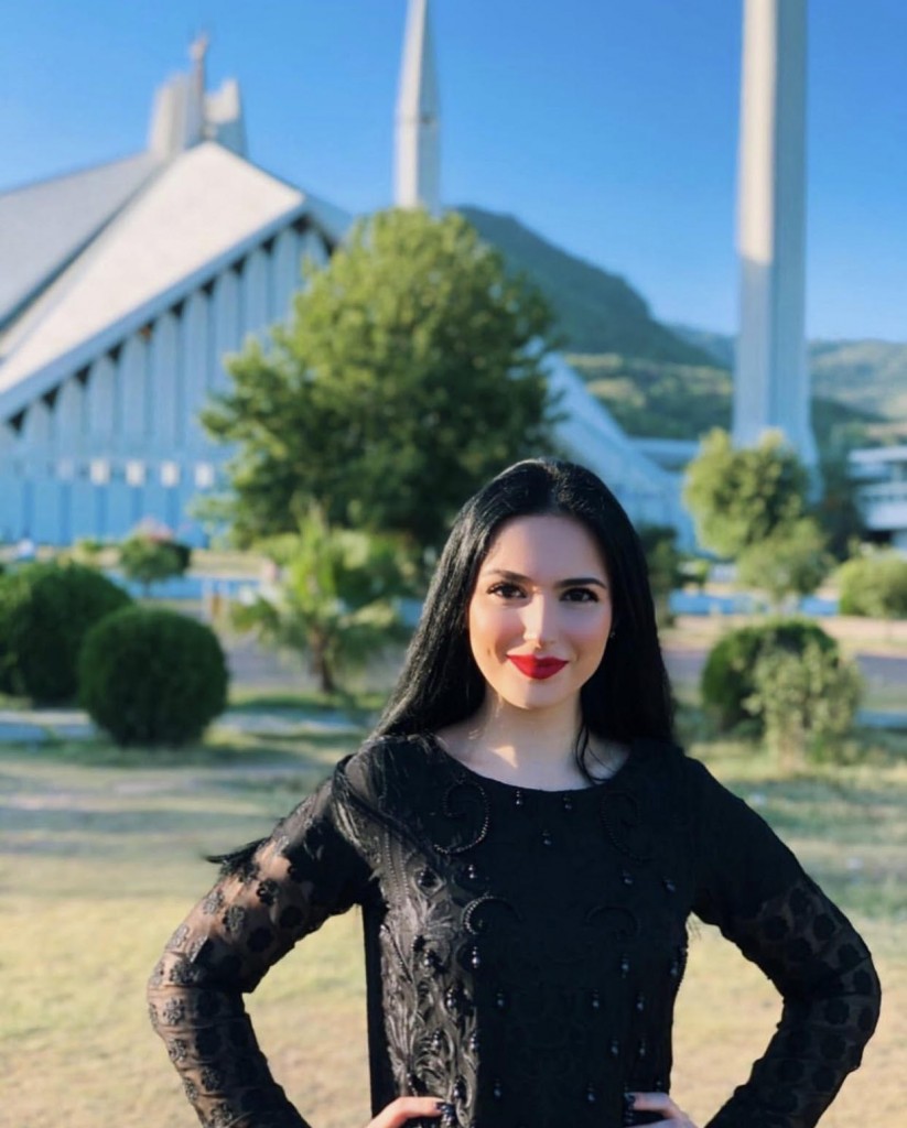 Interview with Yara - Social Media Star